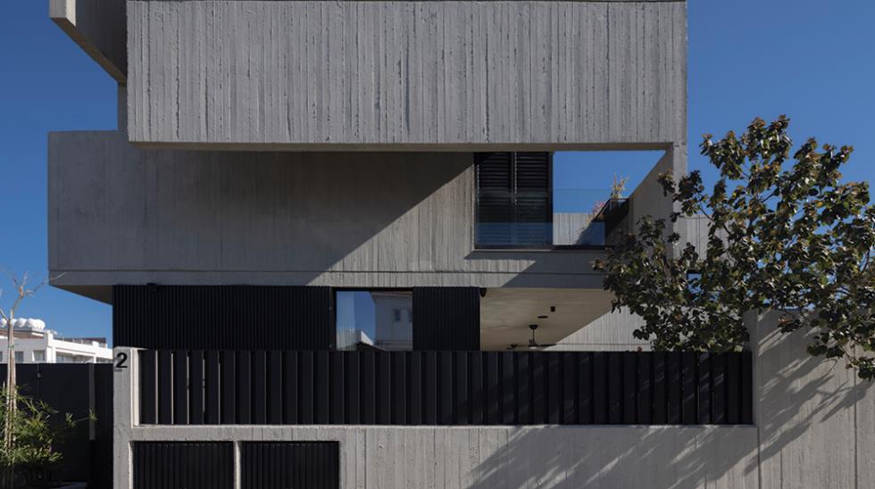 How architects Elina Kritikou and Kenzo Yamashita's home reflects a ...